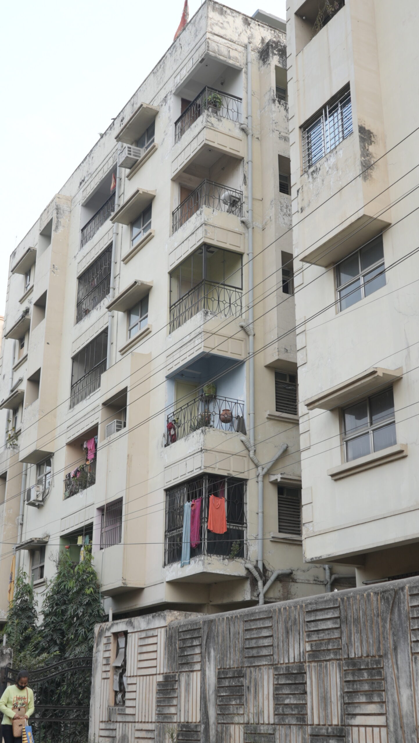 Aakash Ajmera: A Living Complex With Great Amenities & Recreational ...